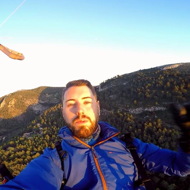 ยูทูบเบอร์ กระโดดร่ม ร่มไม่กาง ร่างดิ่งพสุธาสยอง จุดจบสายท้าตาย